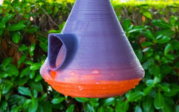 3D Printed Birdhouse Changes Color When a Bird Is Inside